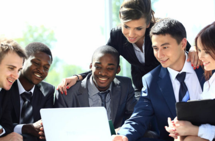 Confira 5 dicas para ser um profissional atualizado - Samurai Paper